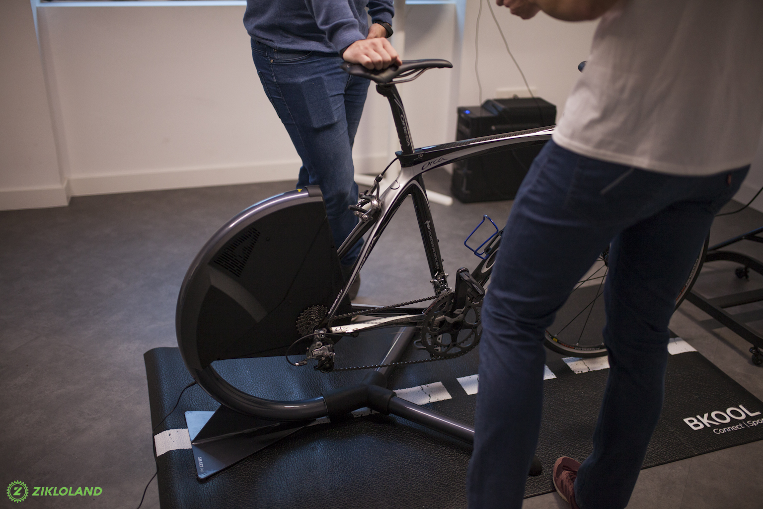 Bkool_Smart_Air_04 - Zikloland