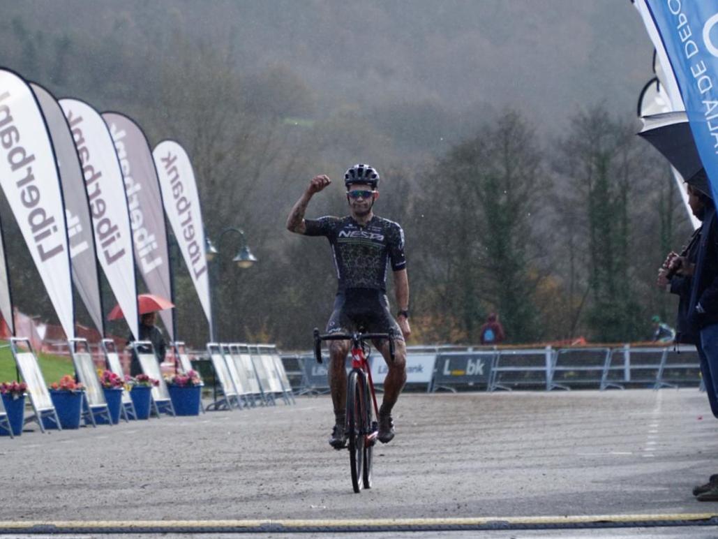 CX Oviedo: Kevin Suárez se anota su tercera victoria - Zikloland