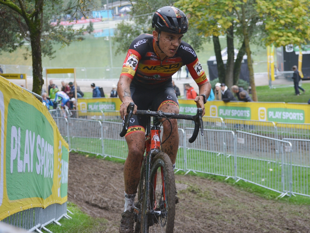 Iván Feijoo, Lucía González y Kevin Suárez, notables en Berna - Zikloland