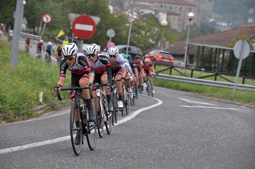 El Lizarte da la alternativa a cuatro juveniles de casa - Zikloland