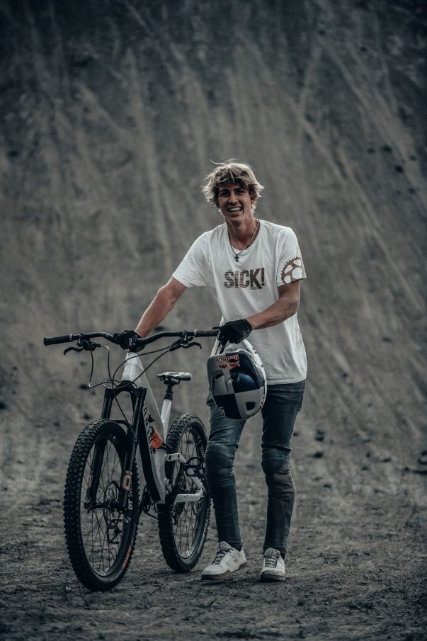 Canyon-Torque-CF-Fabio-Wibmer-3 - Zikloland