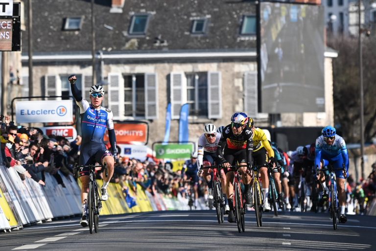París-Niza: Fabio Jakobsen supera a Van Aert y Laporte - Zikloland París-Niza: Fabio Jakobsen supera a Van Aert y Laporte - Zikloland